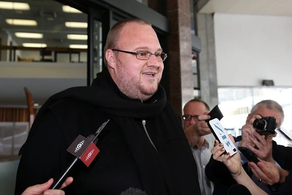 Kim Dotcom | Love Site